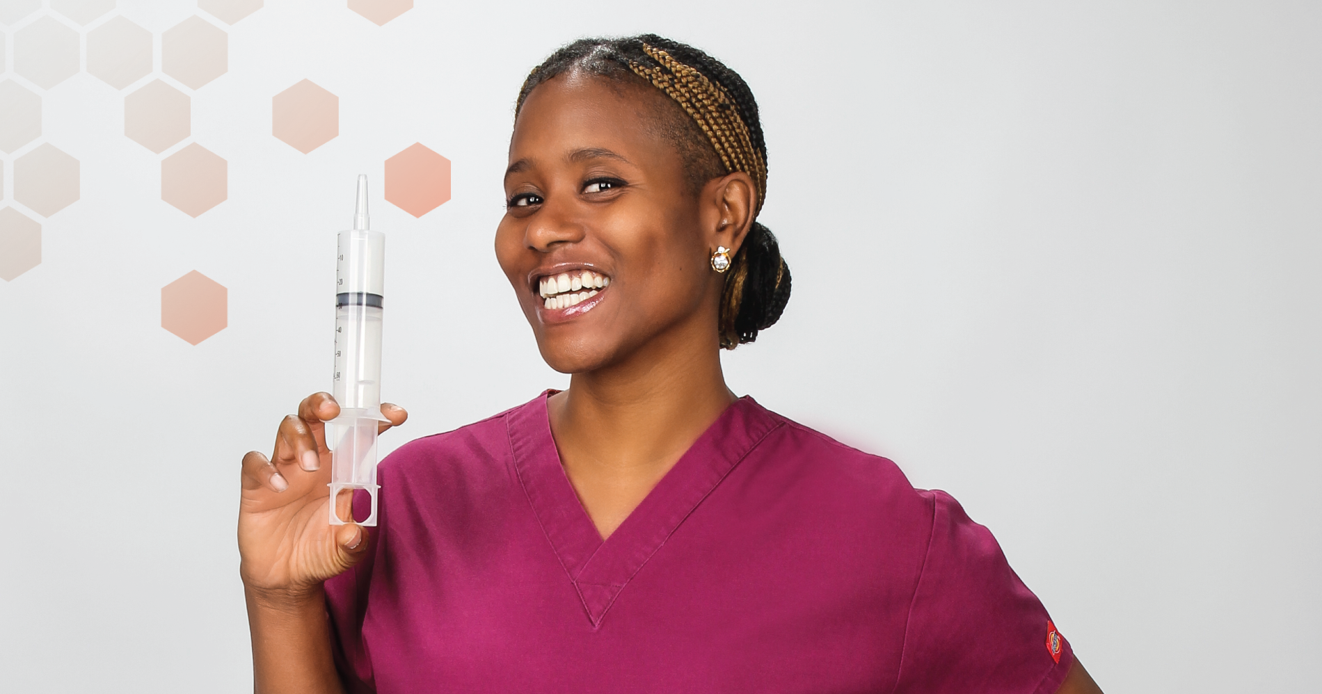 Hero Scholar: She Davenport - Roseman University
