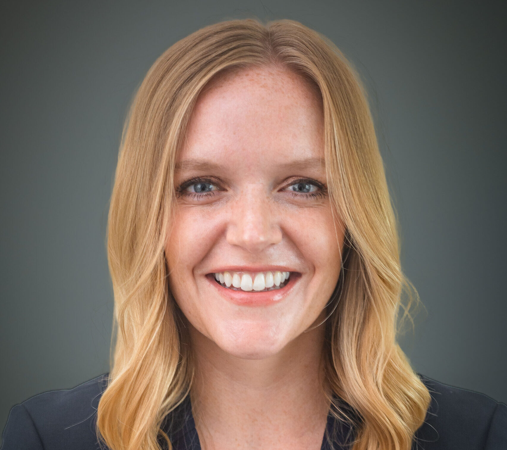 Alumna Recognized for Humanitarian Service - Roseman University